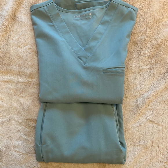 Mandala | Pants & Jumpsuits | Mandala Scrub Set | Poshmark